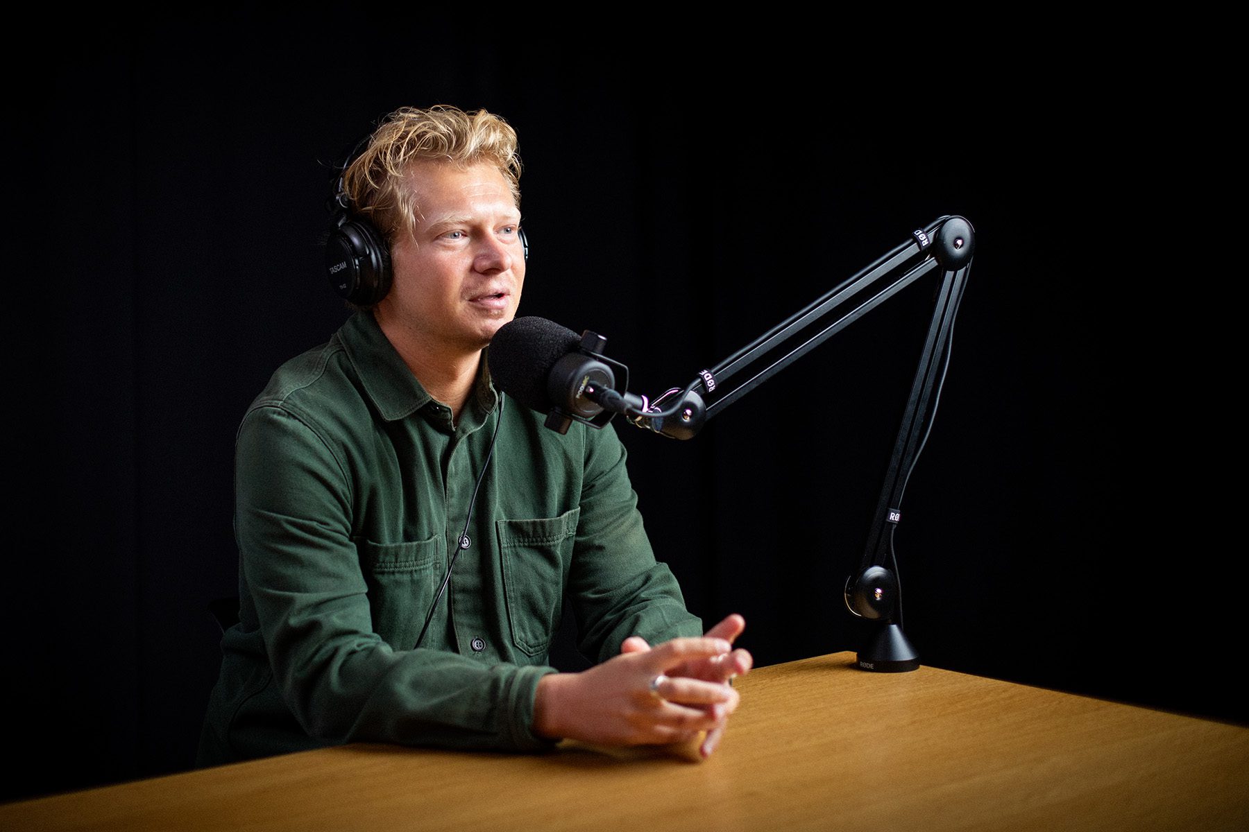 Jacob Pedersen: Der flyder en strøm af øl gennem hele den politiske ...